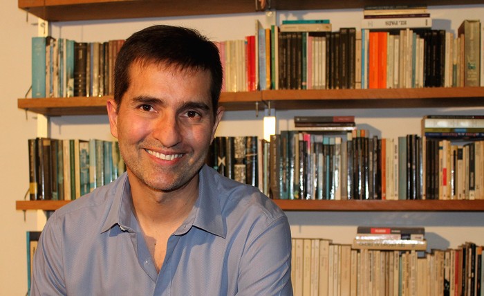 Post: Javier Ponce: “En el Perú, donde voltees a mirar, hay material ...